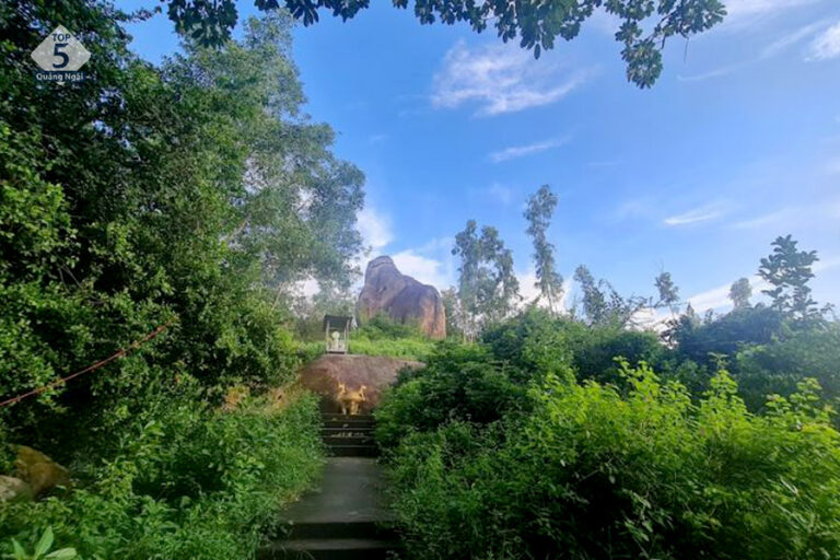 La Hà Thạch Trận – Trải nghiệm thiên nhiên và lịch sử Quảng Ngãi